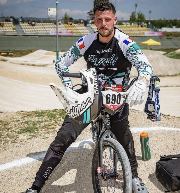 Florian Lefebvre, auteur/autrice sur NOLOGO RACING