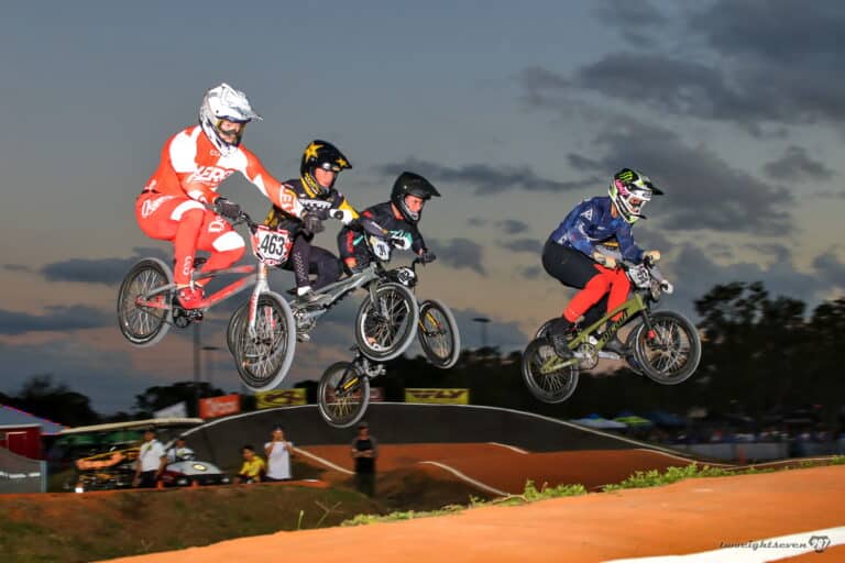 100% Custom BMX / MTB outfit with our 3D configurator.