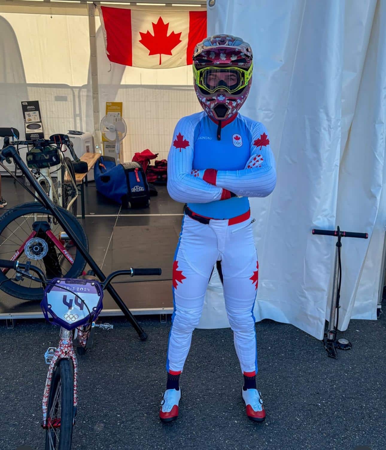 100% Custom BMX / MTB outfit with our 3D configurator.